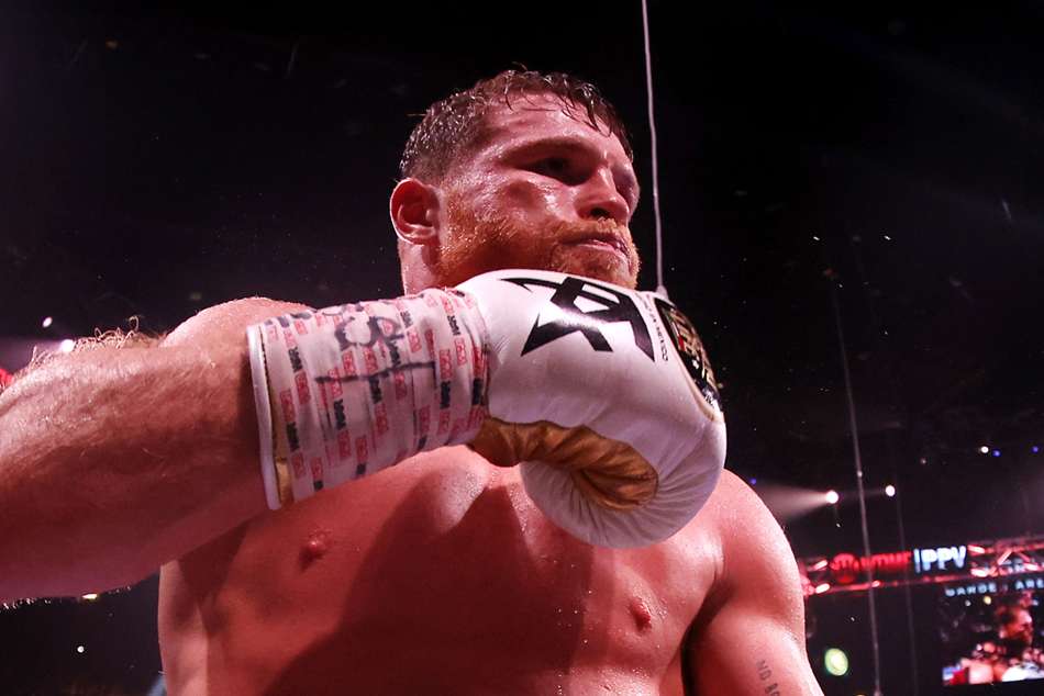 Pacquiao leads tributes to 'pound-for-pound king' Canelo after Mexican ...