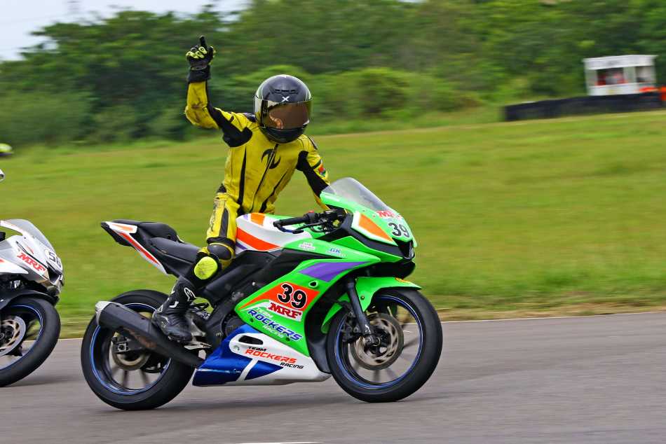 National Motorcycle Racing Championship: Bengaluru schoolboy Shreyas ...