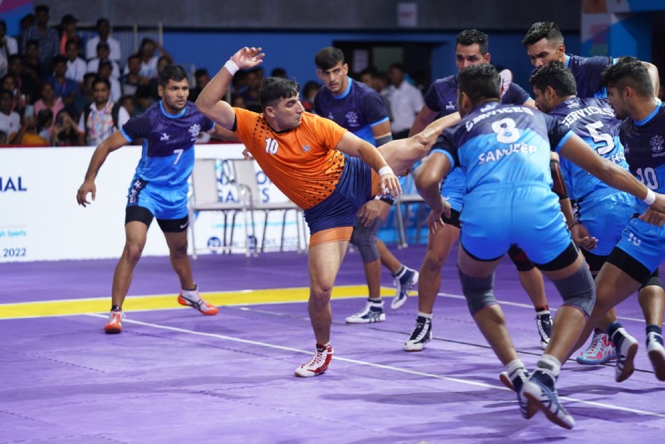 Pro Kabaddi League stars Nitin Tomar and Abhishek Singh guide UP to ...
