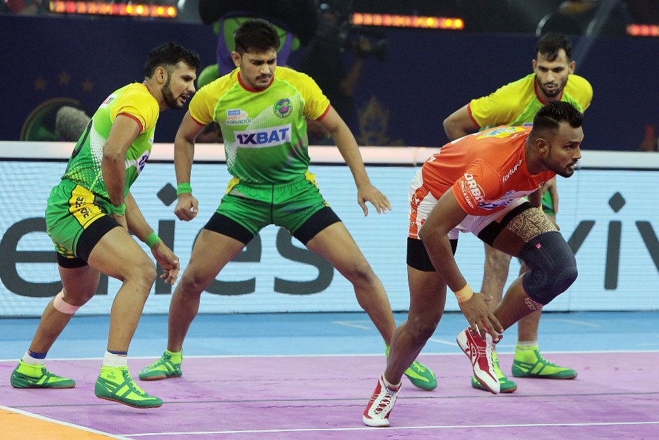 PKL 2022: Gujarat Giants dent Patna Pirates playoff hopes with 40-34 ...