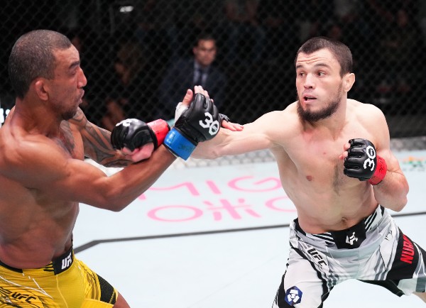 UFC Vegas 67 Results And Recap: Strickland Dominates Imavov, Ige ...
