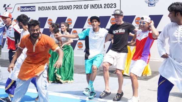 IndianOil Grand Prix of India: MotoGP riders play cricket, experience ...