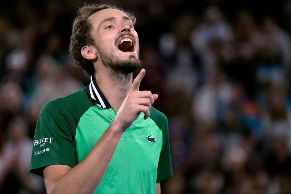 Australian Open 2024: Daniil Medvedev fights back from two sets down to ...