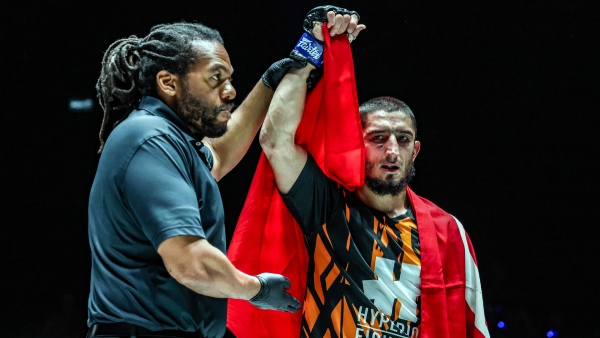 Alibeg Rasulov Takes Aim At Lightweight Crown After Victorious Debut At ...
