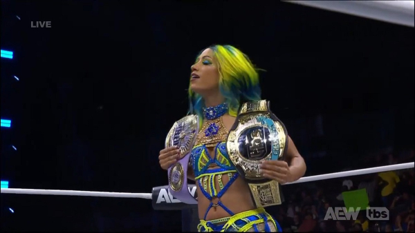 AEW Dynamite 2025: Mercedes Mone retains; New Champion crowned - myKhel