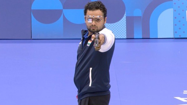 Manish Narwal bags silver in 10m air pistol to bring India’s fourth ...
