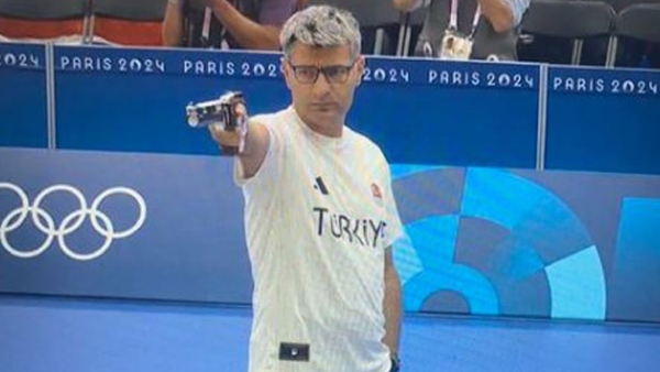 Who is Yusuf Dikec, the 51-year-old Turkish shooter who won silver at ...