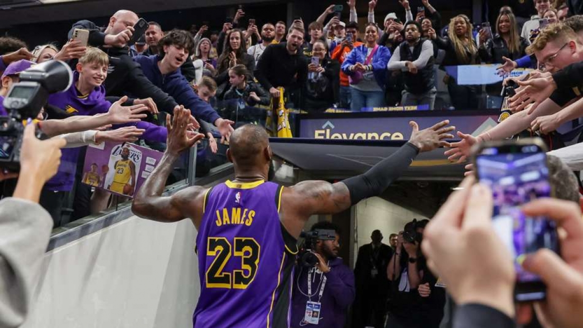 NBA wrap March 26: James has buzzer-beating tip-in to lift Lakers over ...