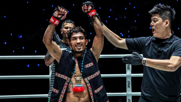 ONE Friday Fights 101 Results: Nakrob Demolishes Puengluang, India’s ...