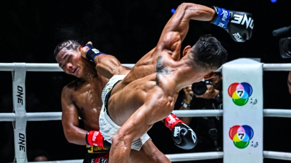 ONE Friday Fights 114 Results: Suablack Outpoints Sangarthit, Ortikov ...