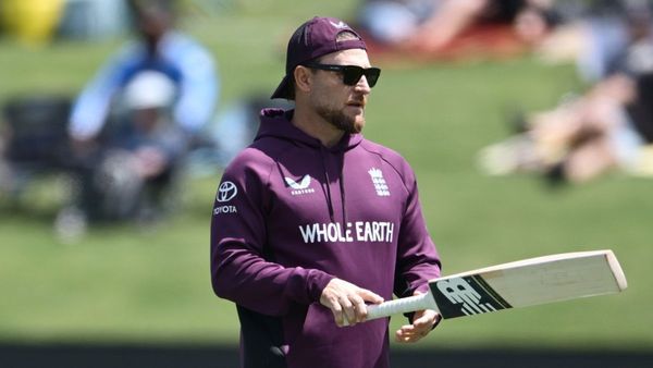 England Rugby Coaches Learn From McCullum Ahead Of Australia Test - myKhel