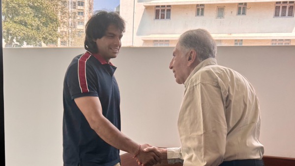 ರತನ್ ಟಾಟಾ ಭೇಟಿಯಾದ ಗೋಲ್ಡನ್ ಬಾಯ್ ನೀರಜ್ ಚೋಪ್ರಾ; ಕೃತಜ್ಞತೆಯ ಪೋಸ್ಟ್‌ನಲ್ಲೇನಿದೆ ...