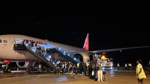 ಟಿ20 ವಿಶ್ವಕಪ್ ಟ್ರೋಫಿಯೊಂದಿಗೆ ಮರಳುತ್ತಿರುವ ರೋಹಿತ್ ಶರ್ಮಾ ಪಡೆ; ಅದ್ಧೂರಿ ...