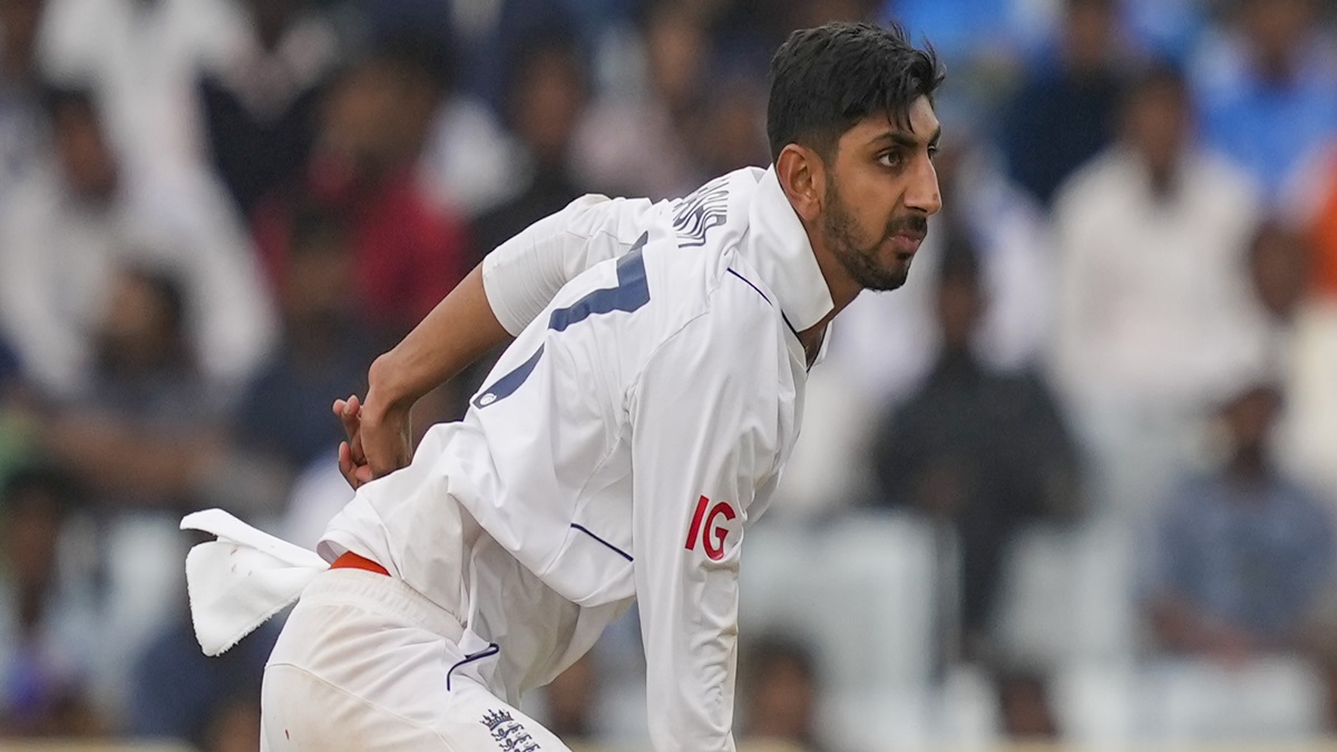 രവീന്ദ്ര ജഡേജയുടെ പന്തില്‍ ക്ലീന്‍ബൗള്‍ഡായിട്ടും ഷൊയ്ബ് ബഷീര്‍ റിവ്യു ...