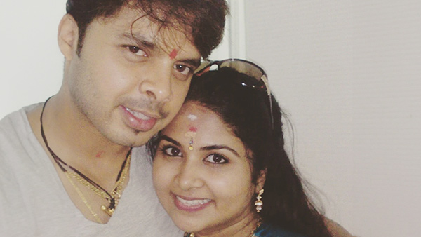 Niveditha Reveals Sreesanth Still Keeps the Bat She Gave Him in 7th Grade | ഏഴാം തരത്തില് ...