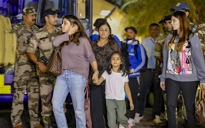Indian Team Arrives At Ahemdabad CWC 2023 | India VS Australia Finale ...