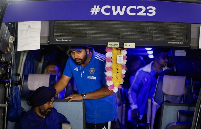 Indian Team Arrives At Ahemdabad CWC 2023 | India VS Australia Finale ...