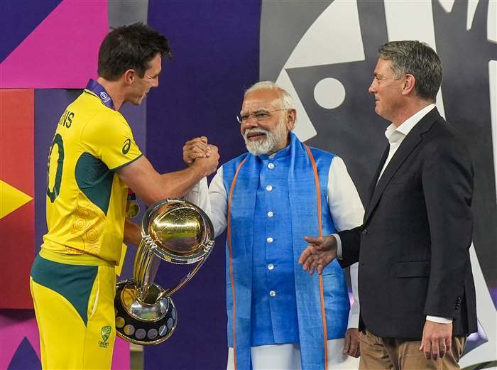 PM Modi & Deputy PM Richard Marles Presents Winning CWC 2023 Trophy To ...