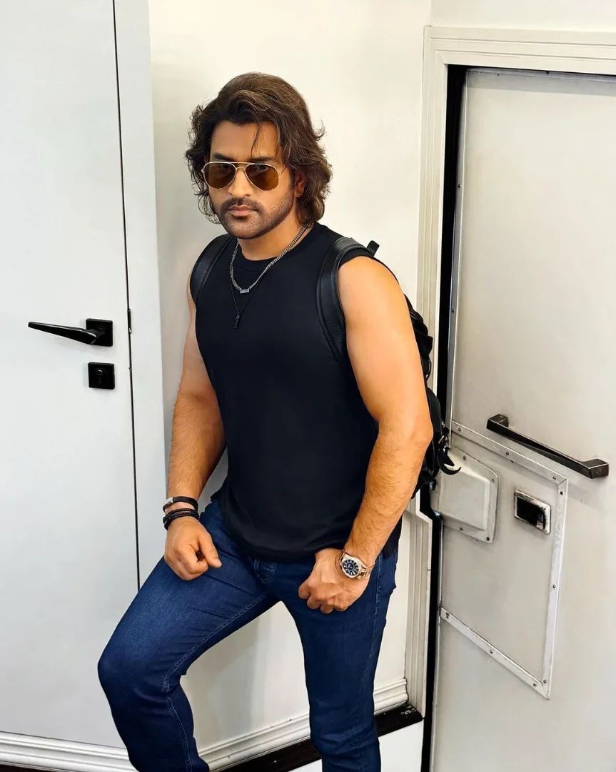 MS Dhoni's Stylish New Avatar Sets Internet Abuzz, See Latest PICS - Mykhel