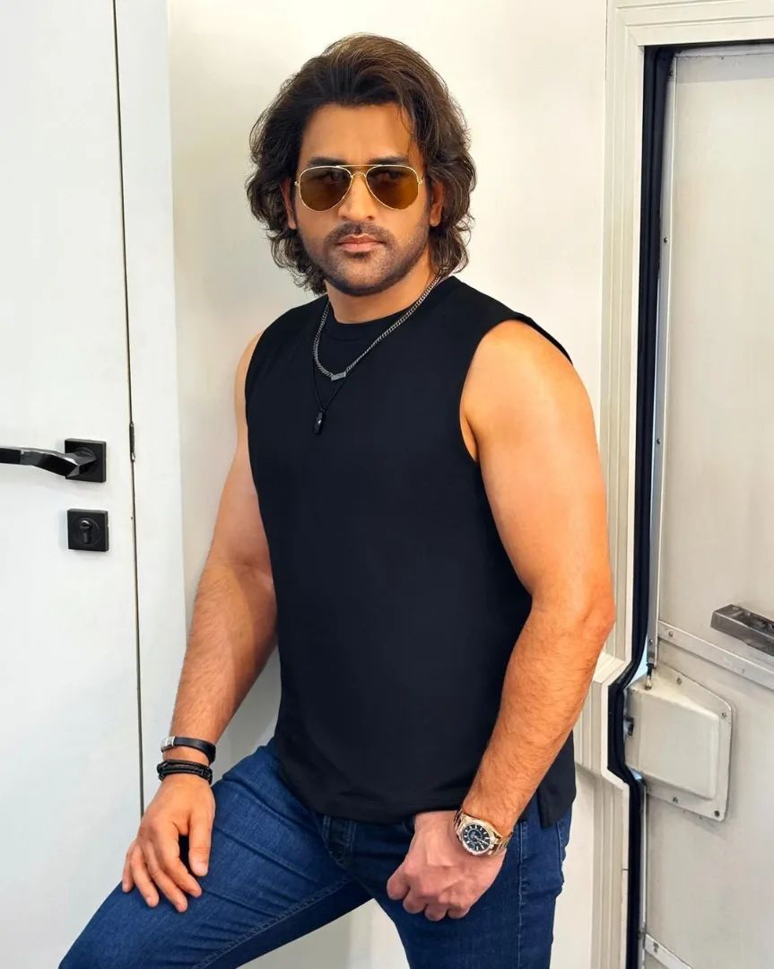 MS Dhoni's Stylish New Avatar Sets Internet Abuzz, See Latest PICS - Mykhel