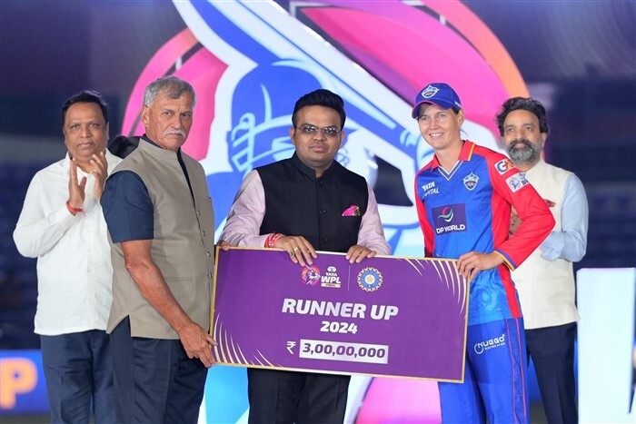 WPL 2024 Final: Royal Challengers Bangalore Celebrates With The Trophy ...