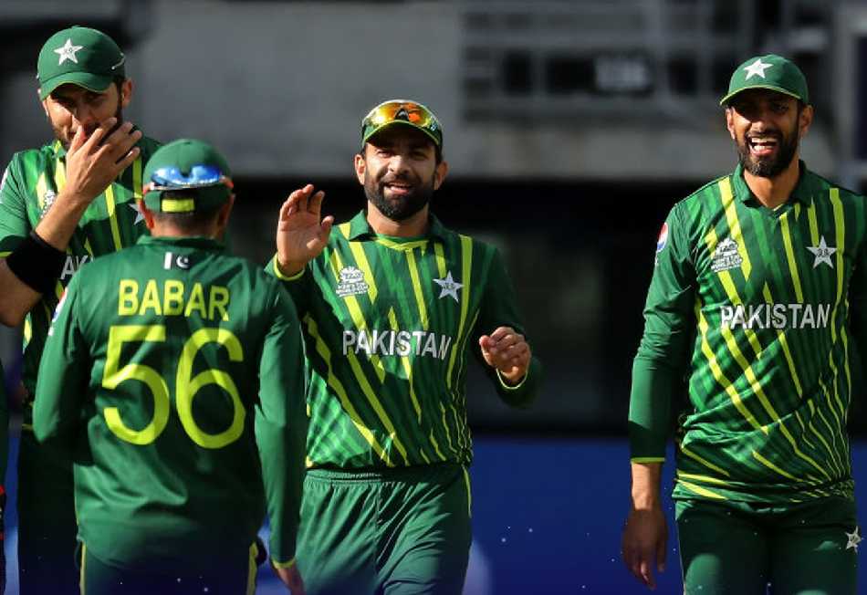 PAK vs SA: Fakhar Zaman స్థానంలో in Pakistan's squad for T20 World Cupలో చేరిన Mohammad Haris ...