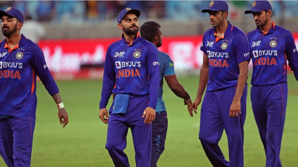 INDvsPAK: టీమిండియా ఒక టీంగా సెటిల్ అవలేదు.. కచ్చితంగా పాక్ గెలుస్తుంది ...