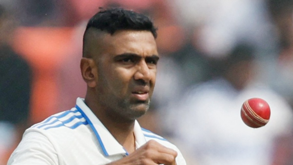 అశ్విన్ అన్న..నీకు ఏమైంది? పాకిస్థాన్ ఫీల్డింగ్ గుర్తుకు తెచ్చావ్ ...