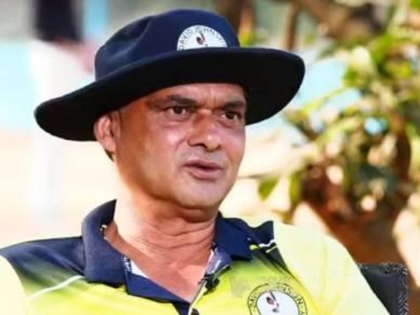 నాలుగో అంతస్తు నుంచి జారిపడి భారత మాజీ క్రికెటర్ మృతి | Former India ...