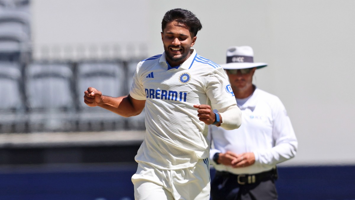 IND vs ENG: నిప్పులు చెరిగిన తెలుగోడు.. ఒకే ఓవర్‌లో రెండు వికెట్లు ...